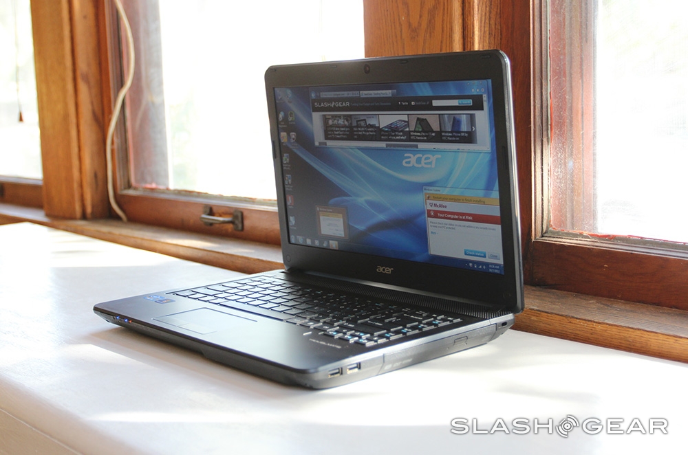 Acer TravelMate P243 notebook Review - GearOpen.com
