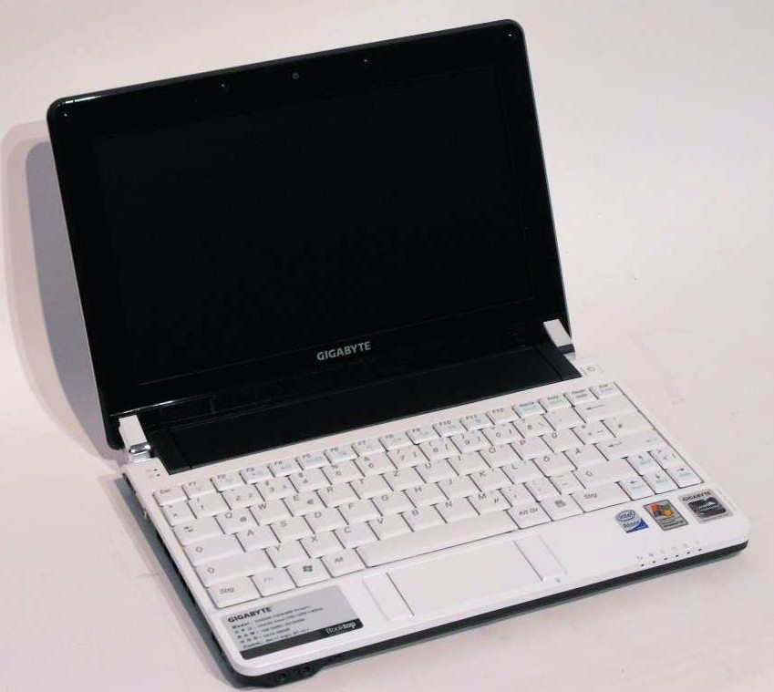 Gigabyte Booktop M1022 netbook review - GearOpen.com