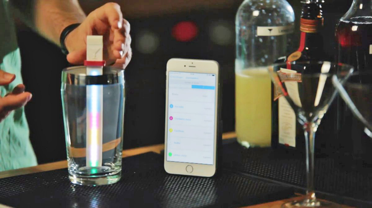 Make better cocktails with this LED-covered Bluetooth stick - GearOpen.com