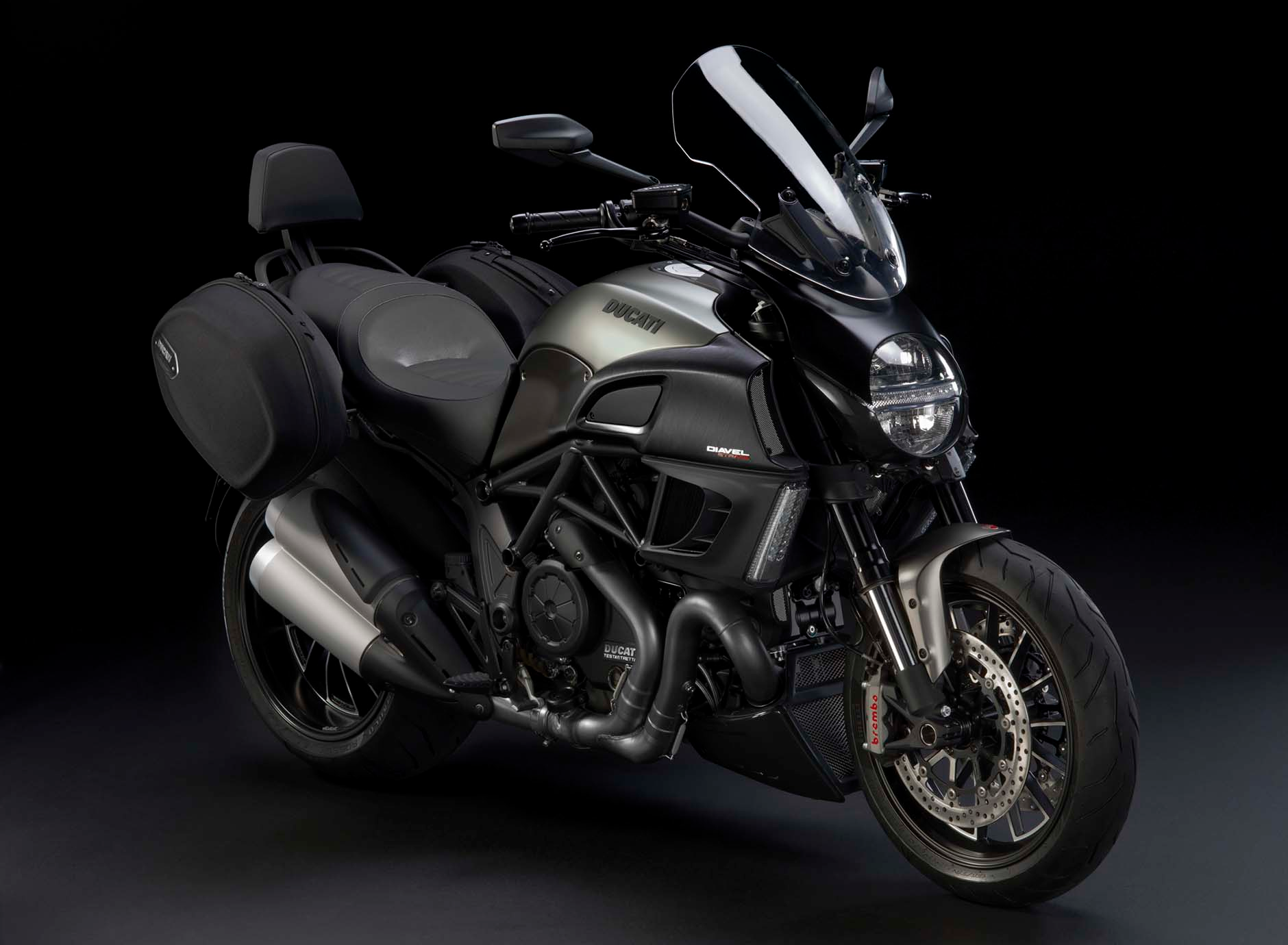 Ducati Diavel Strada First Ride Review - GearOpen.com