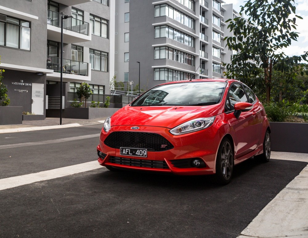 2016 Ford Fiesta ST Mountune MP215 Review - GearOpen.com