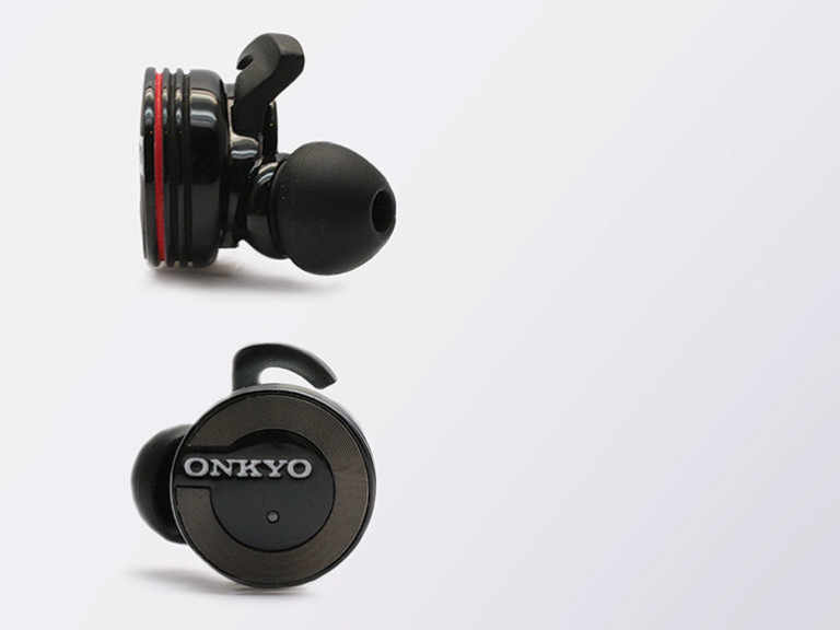 Onkyo W800BT review - GearOpen.com