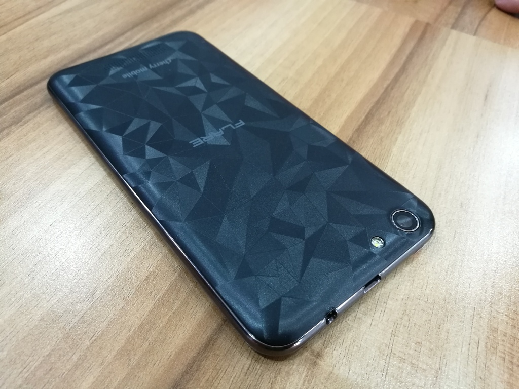 CM Flare S4 Max vs Starmobile Play Max vs MyPhone my92 DTV Comparison ...