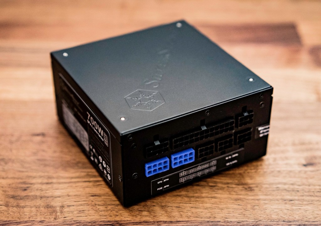The SilverStone SX700-LPT SFX 700W PSU Review - GearOpen.com