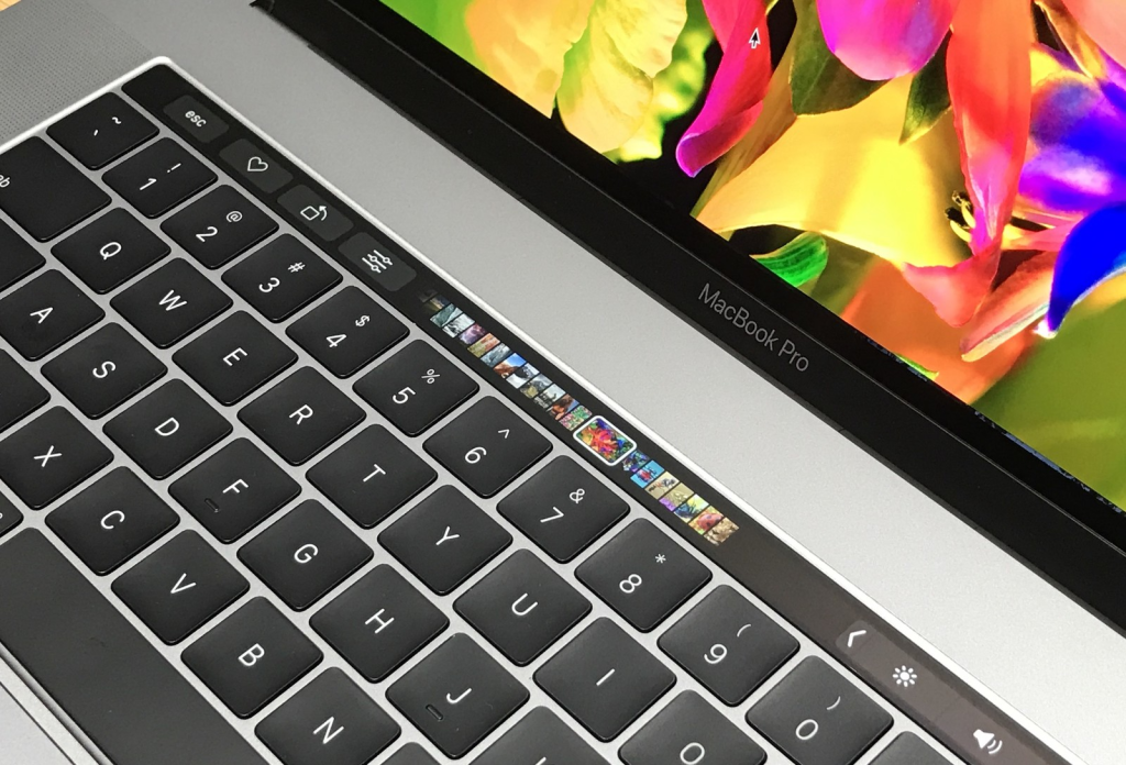 How to Customize the MacBook Pro Touch Bar - GearOpen.com How to Customize the MacBook Pro Touch Bar - GearOpen.com