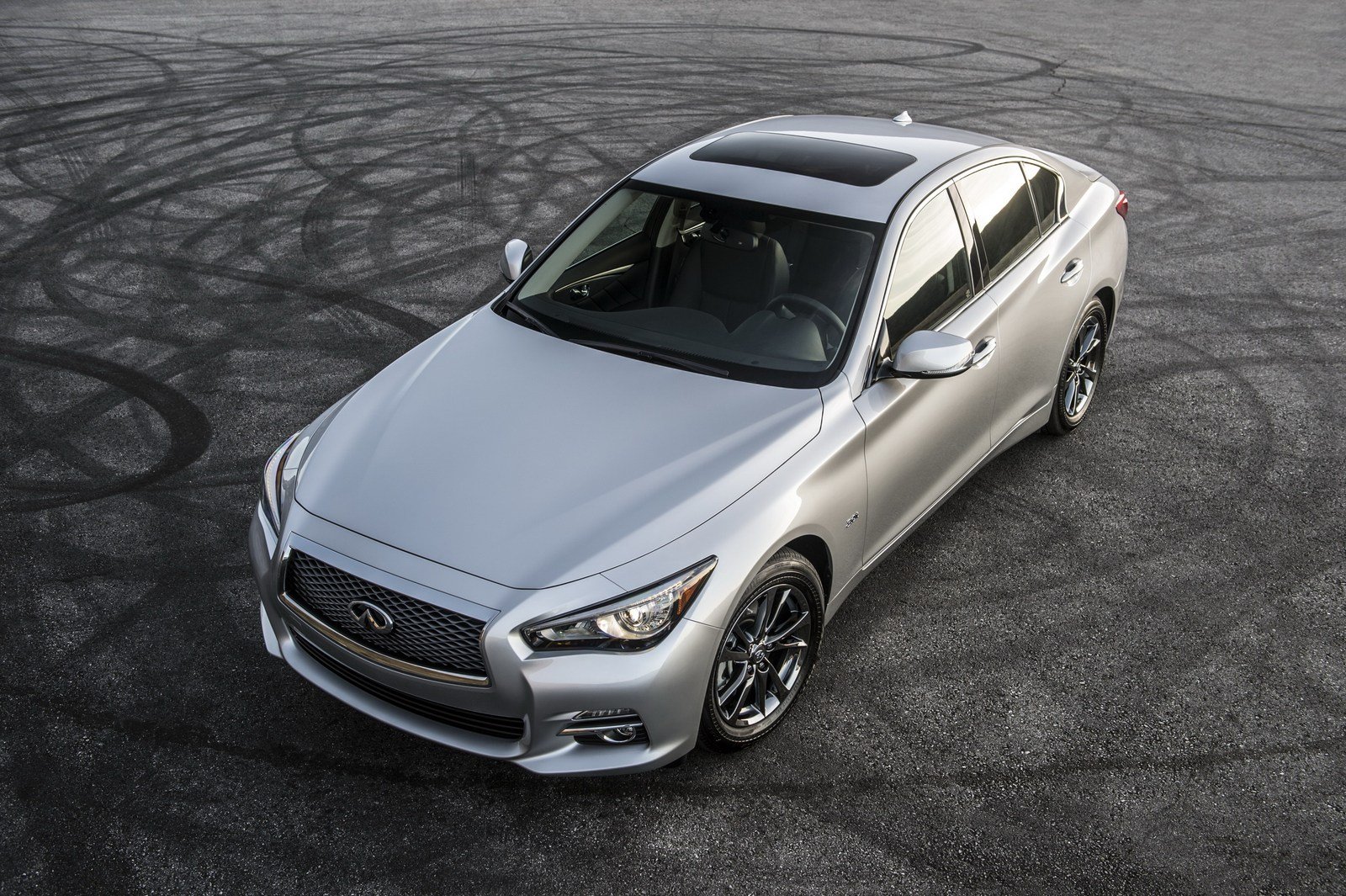 2017 Infiniti Q50 3.0t Signature Edition Review - GearOpen.com