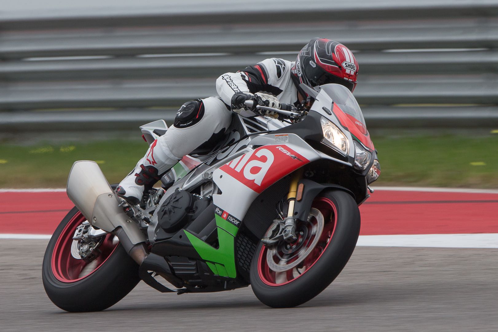 2017 Aprilia RSV4 RR/RF Review – First Ride - GearOpen.com