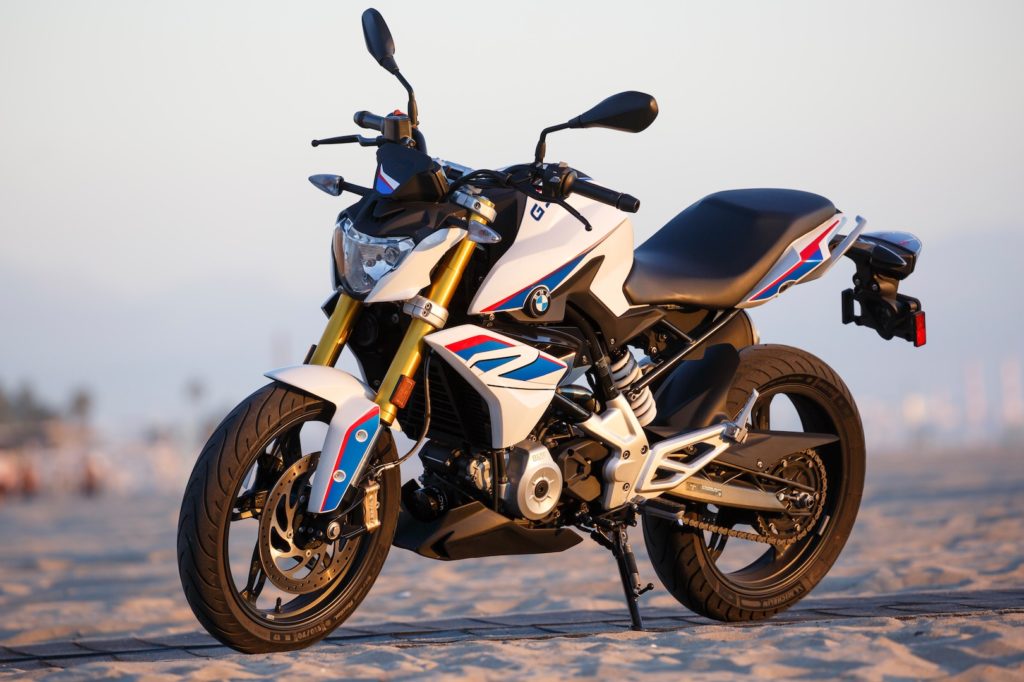 2017 BMW G310R Review - GearOpen.com