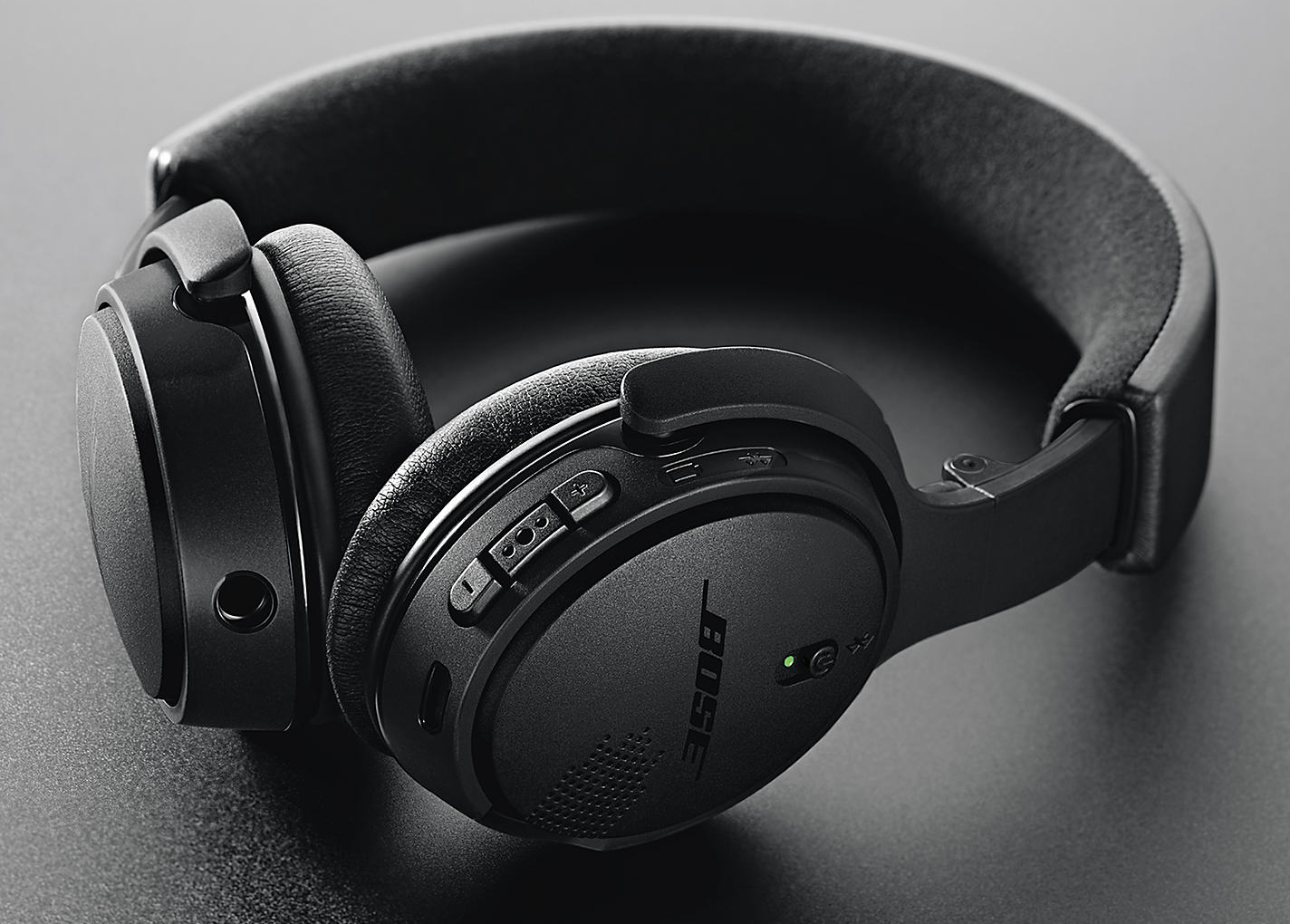 Bose On-Ear Wireless review : Materials make these light in the bag ...