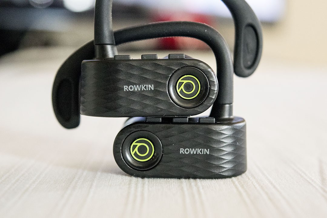 Rowkin Surge Charge review: Great sound with a few issues - GearOpen.com