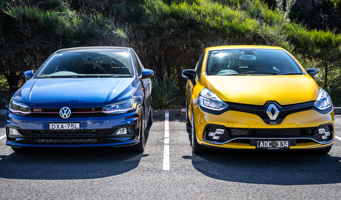 2018 Volkswagen Polo GTI v Renault Clio RS Sport Comparison - GearOpen.com