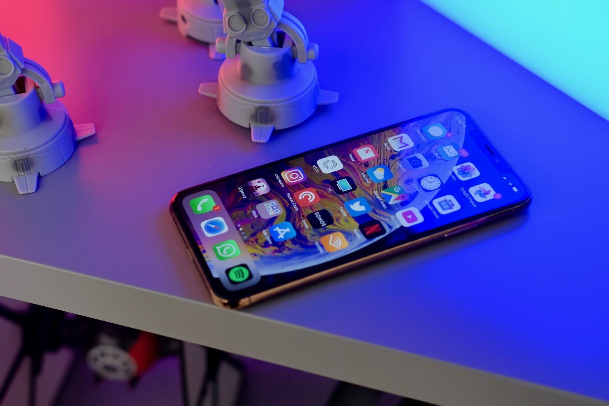 Best Phablet 2018: Which big phone should you buy? - GearOpen.com