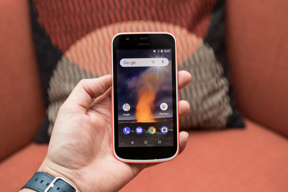 Nokia 1 Android Go Smartphone In-depth Hands-on Review - GearOpen.com