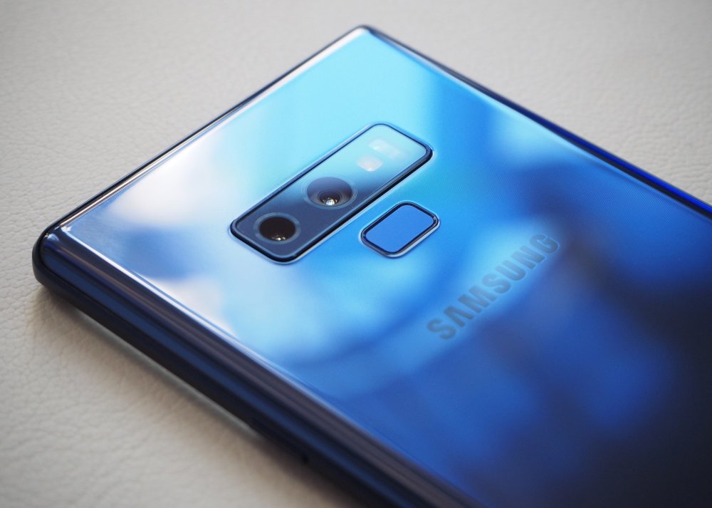 Top 15 Best Camera Phones For Photography 2019 - GearOpen.com