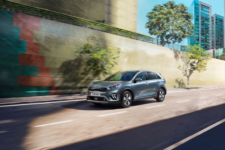 Kia Niro hybrid and Niro plug-in hybrid get face-lift, infotainment ...