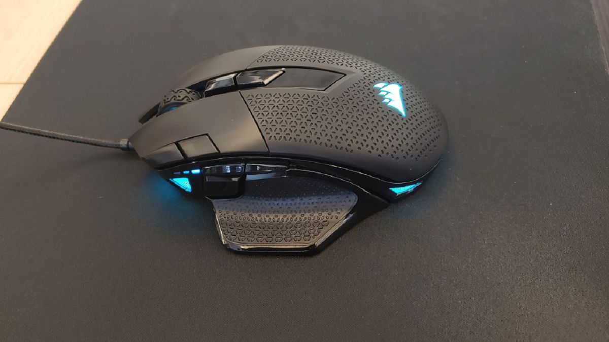 Corsair Nightsword RGB Mouse Review: Comfortable, Versatile and Capable ...
