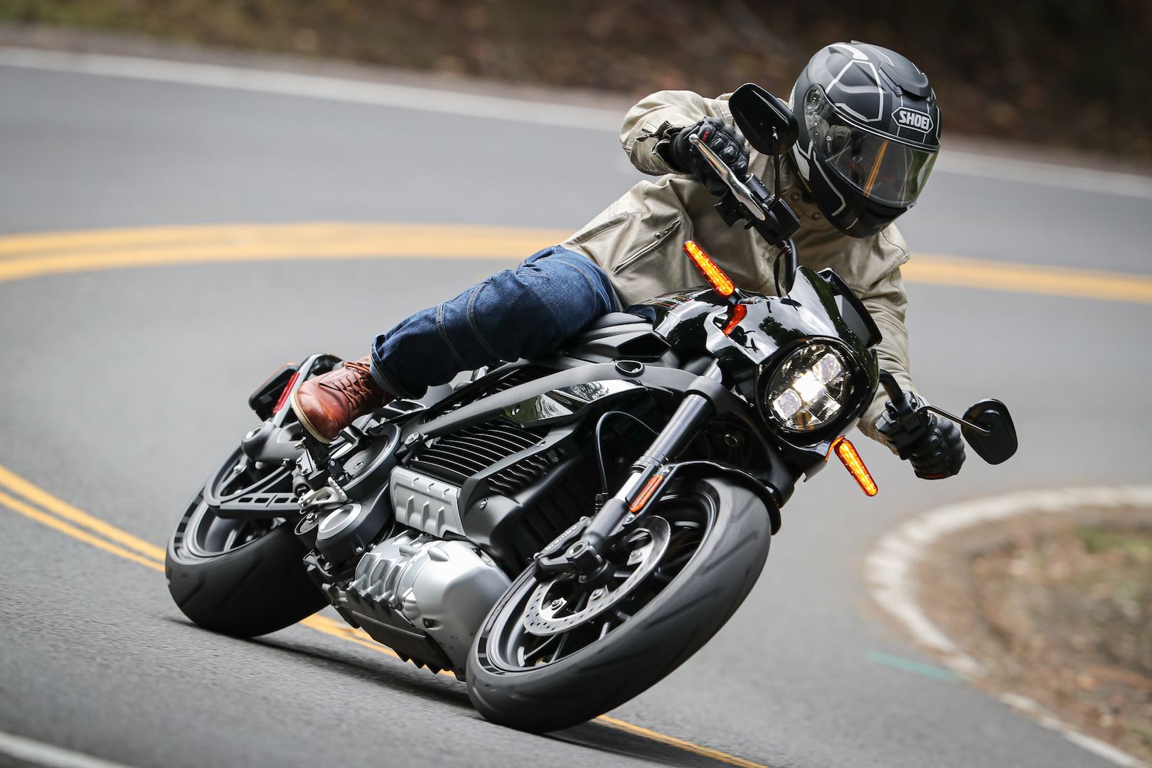 2020 Harley-Davidson LiveWire Test: Premium Electric Motorcycle - Is It ...