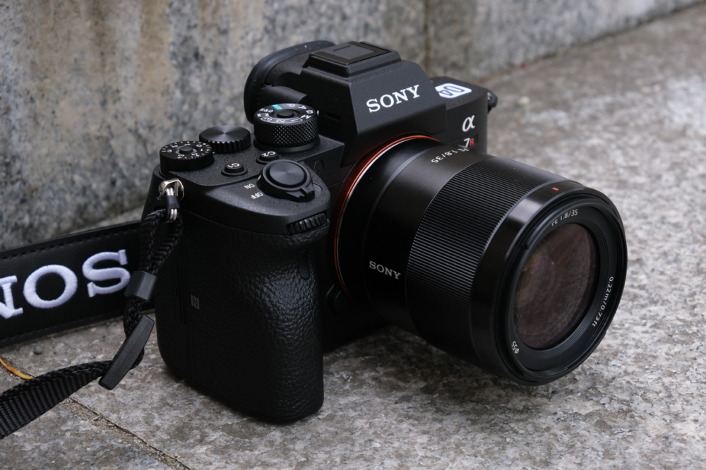Sony A7R IV In-depth Hands-on Review - GearOpen.com