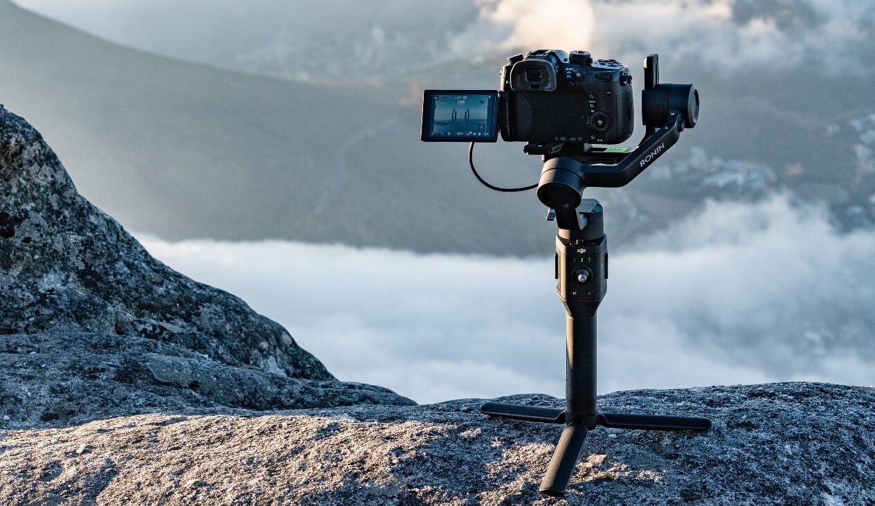DJI Ronin-SC gimbal is designed for mirrorless cameras, priced $439 ...
