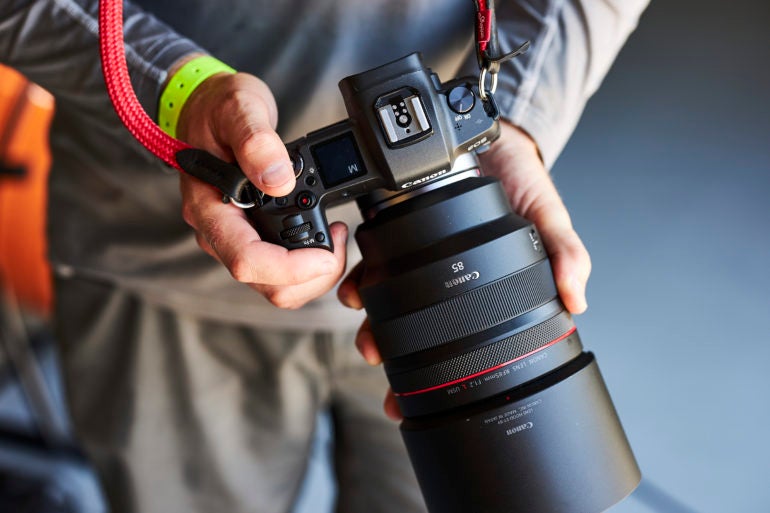 Canon RF 85mm F1.2 L USM (Canon RF Mount) Review - GearOpen.com