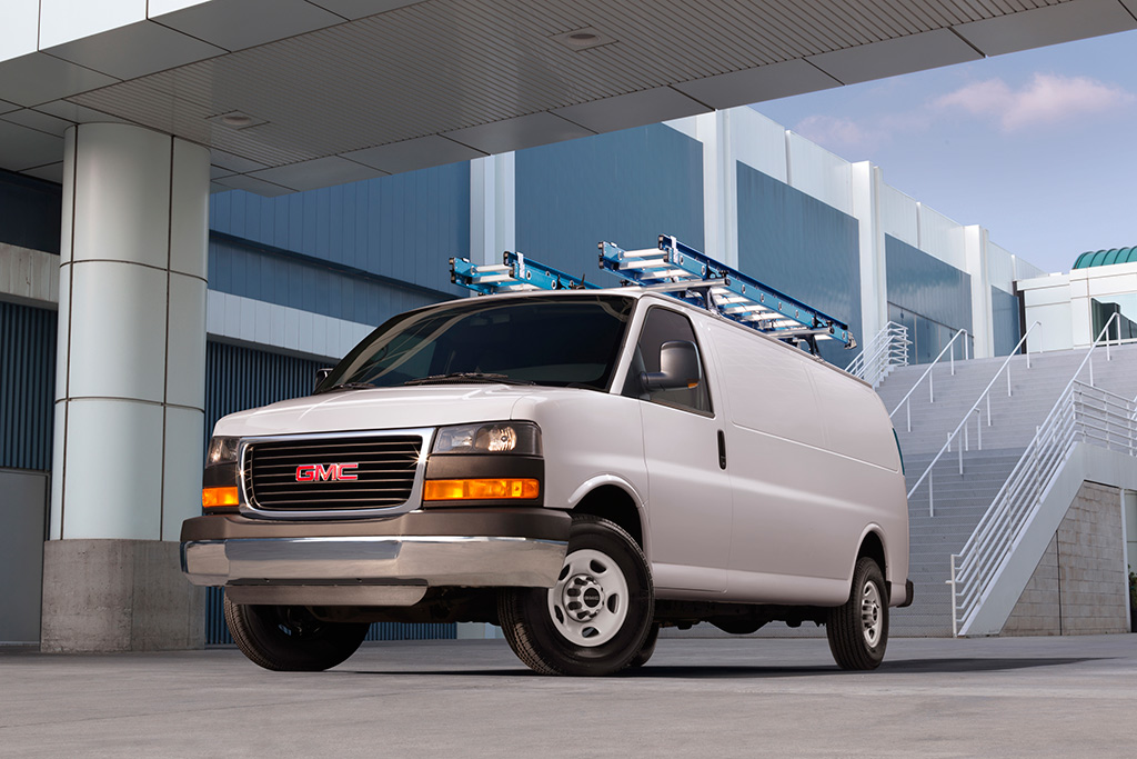 2020 GMC Savana Review - GearOpen.com