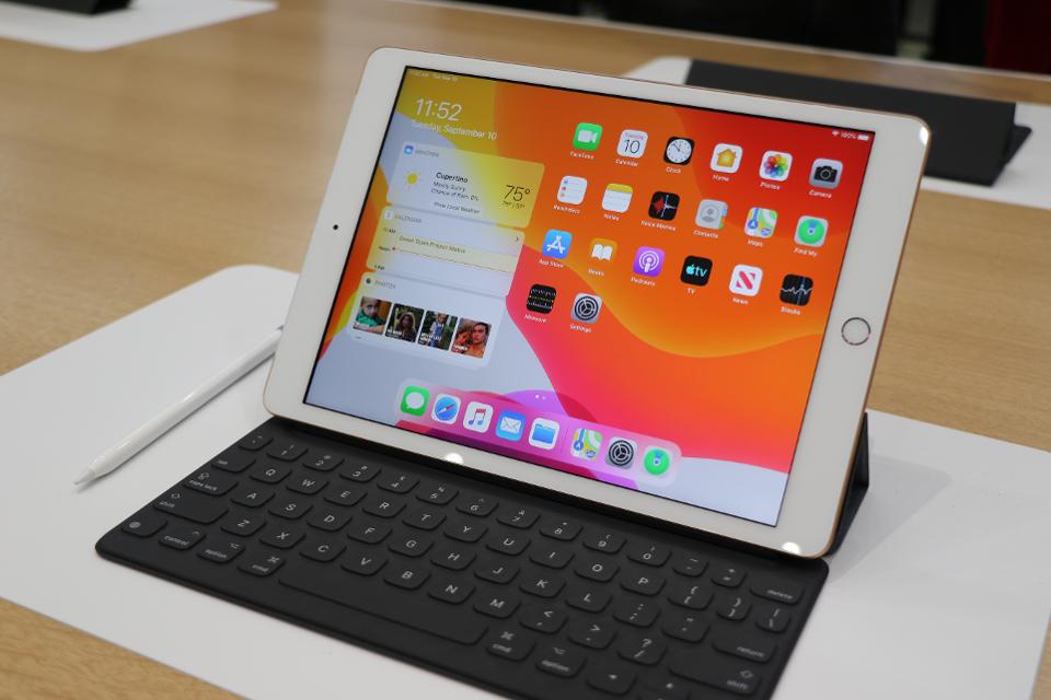 Apple’s 2020 iPads could have a key edge on Microsoft Surfaces ...