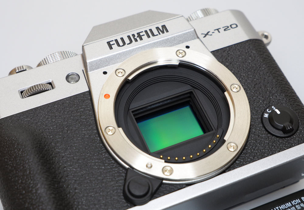 Top 15 Best Budget Mirrorless Compact System Cameras 2020 - GearOpen.com