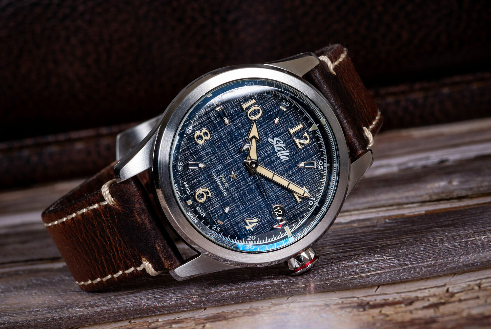 This New York-Based Watch Brand Debuted with Striking Dials - GearOpen.com