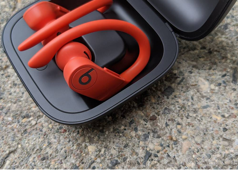 Apple Powerbeats Pro released in 4 new colors: Hands-on with Lava Red ...