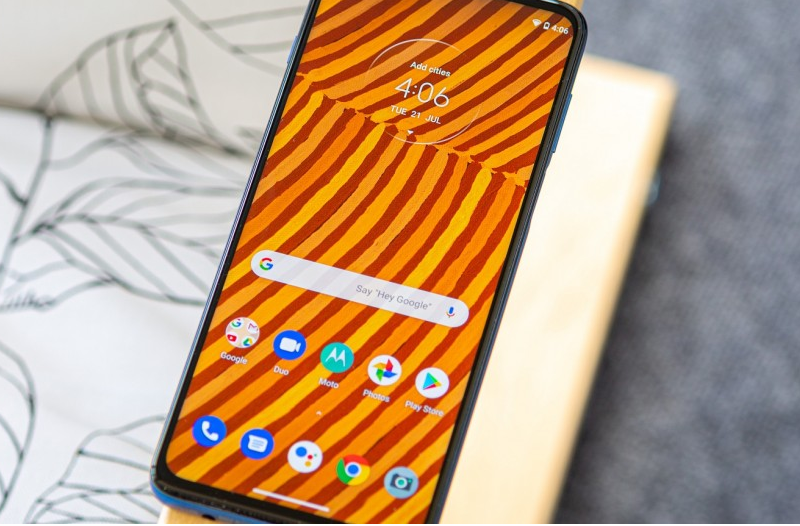 Motorola Moto G 5G Plus in for review - GearOpen.com