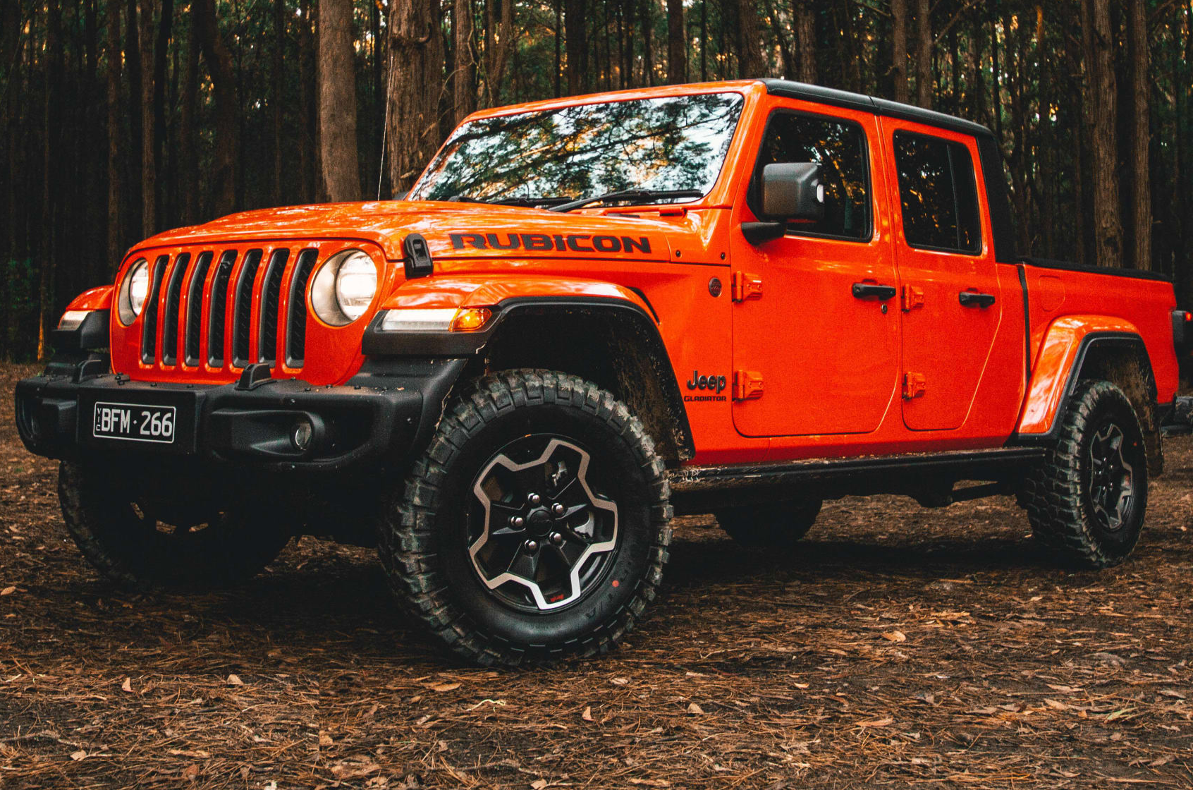Off-road spec comparison: Jeep Gladiator Rubicon v Ford Ranger Raptor v ...