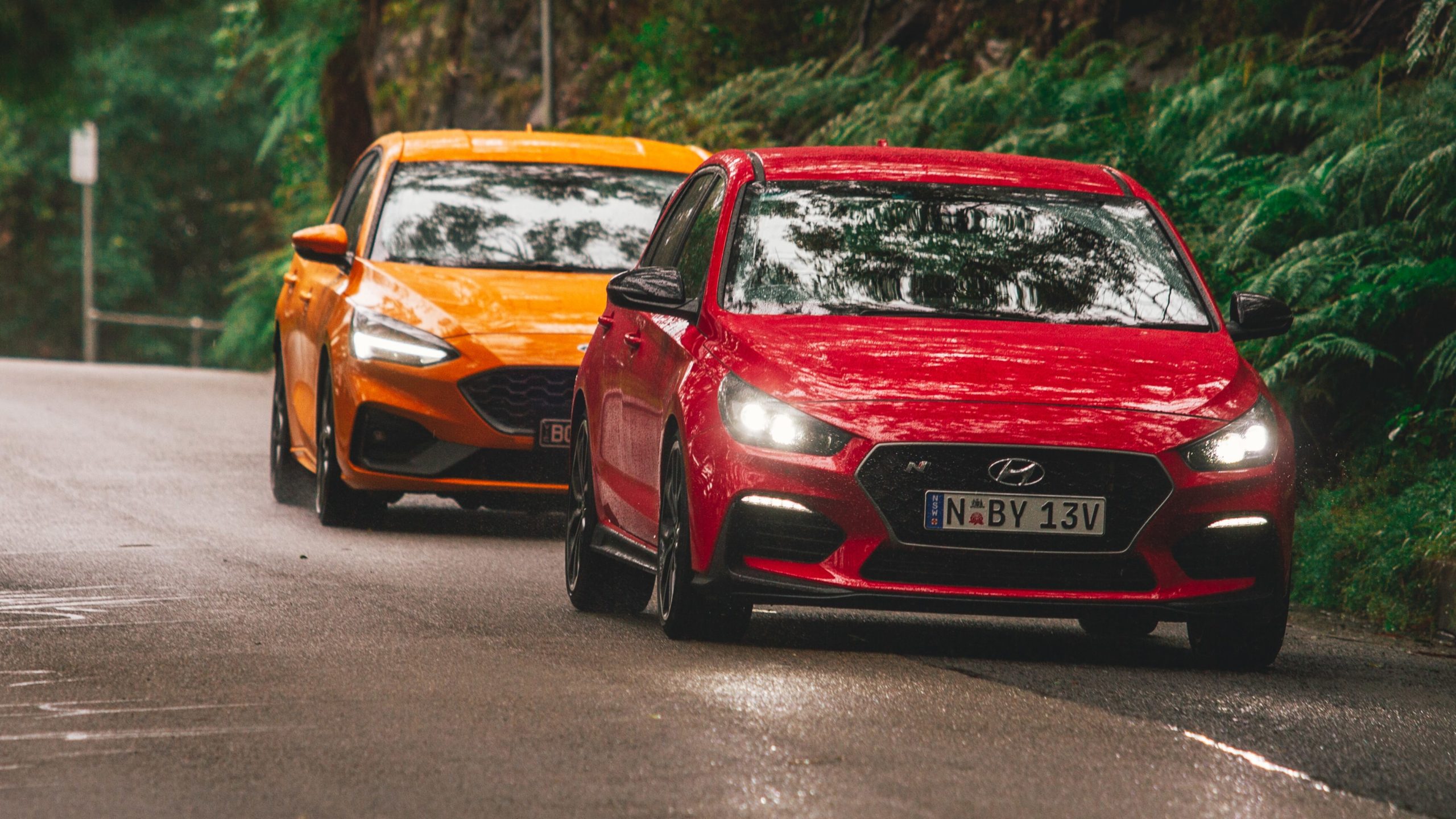 2020 Ford Focus ST v Hyundai i30 N comparison review - GearOpen.com
