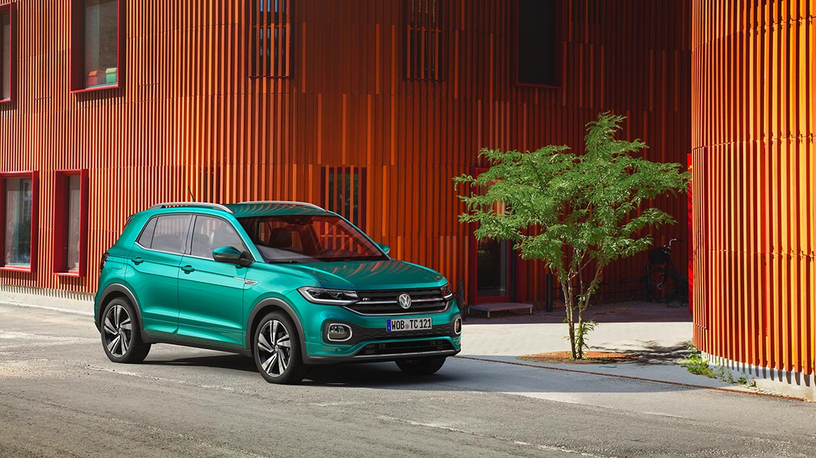 2020 Volkswagen T-Cross v Volkswagen T-Roc comparison - GearOpen.com