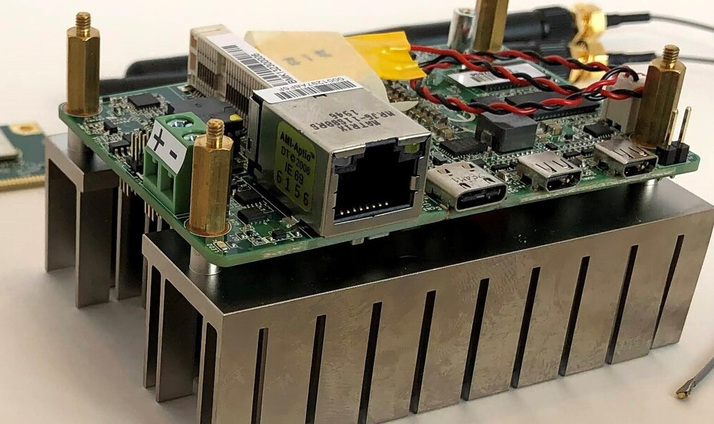 DFI GHF51 Single-Board Computer Hands-On - GearOpen.com