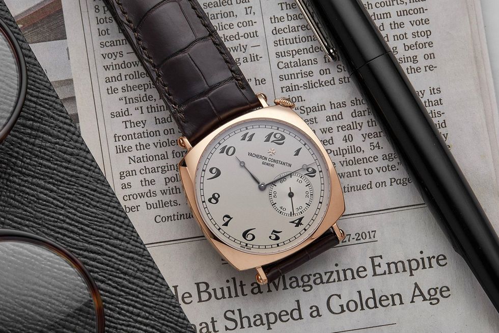 How Does a Crooked Watch Dial Make You a Better Driver? - GearOpen.com