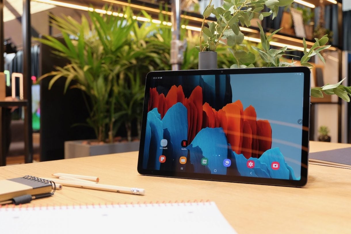 Samsung Galaxy Tab S8 benchmarks hint at big speed boost - GearOpen.com