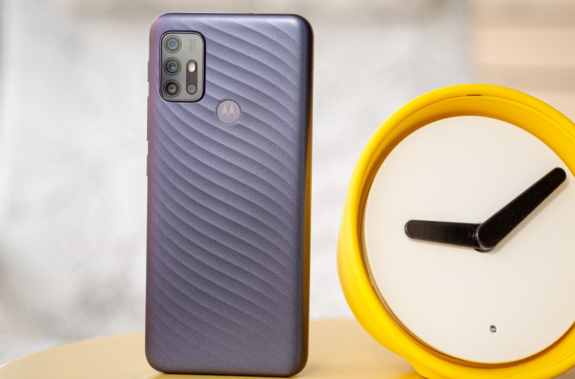 Motorola Moto G10 review - GearOpen.com