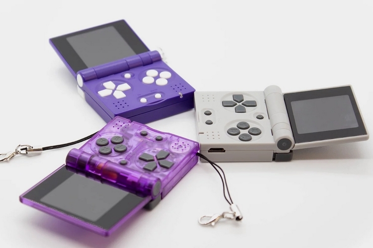 FunKey S Puts A Handheld Console With A Tiny 1.5-Inch Screen That Can ...
