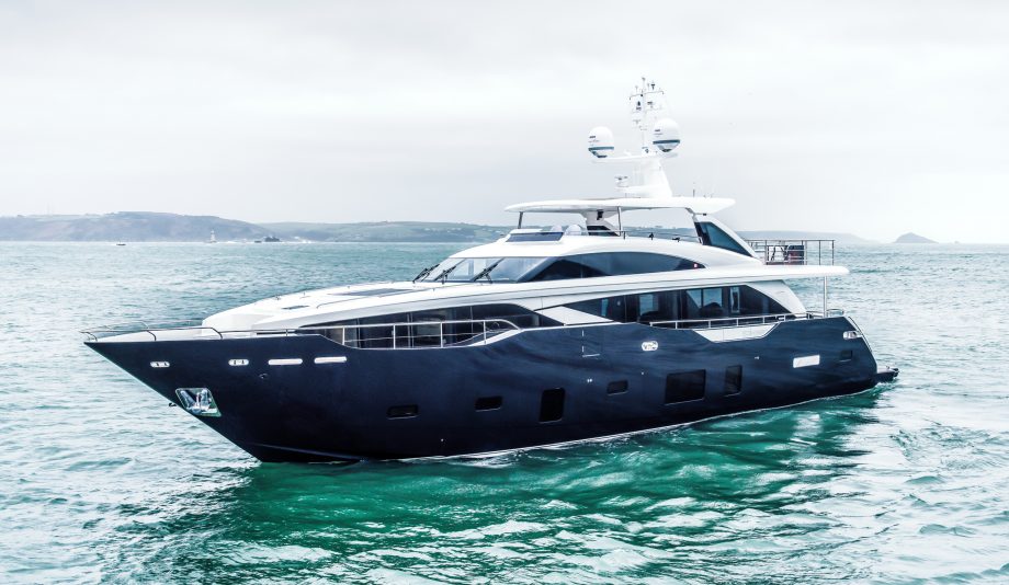 Princess 30M superyacht tour: This raised pilothouse raised the bar ...