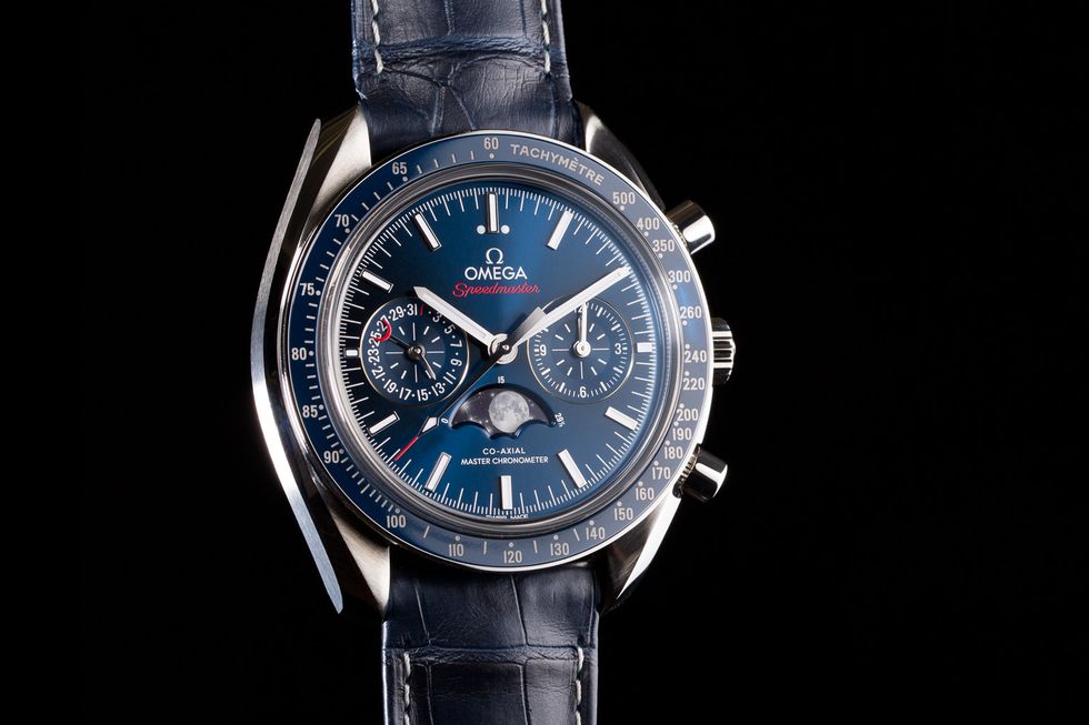 How Moon Phase Watches Work, and Why They're Special - GearOpen.com