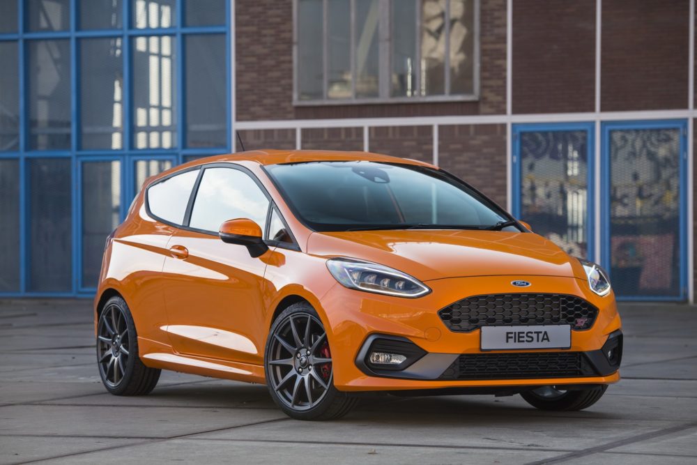 Ford Focus ST Edition Debuts With Performance Upgrades - GearOpen.com