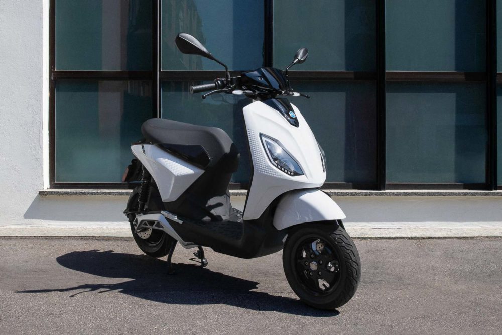 2022 Piaggio 1 Lineup First Look: 3 Electric Scooters (14 Fast Facts ...