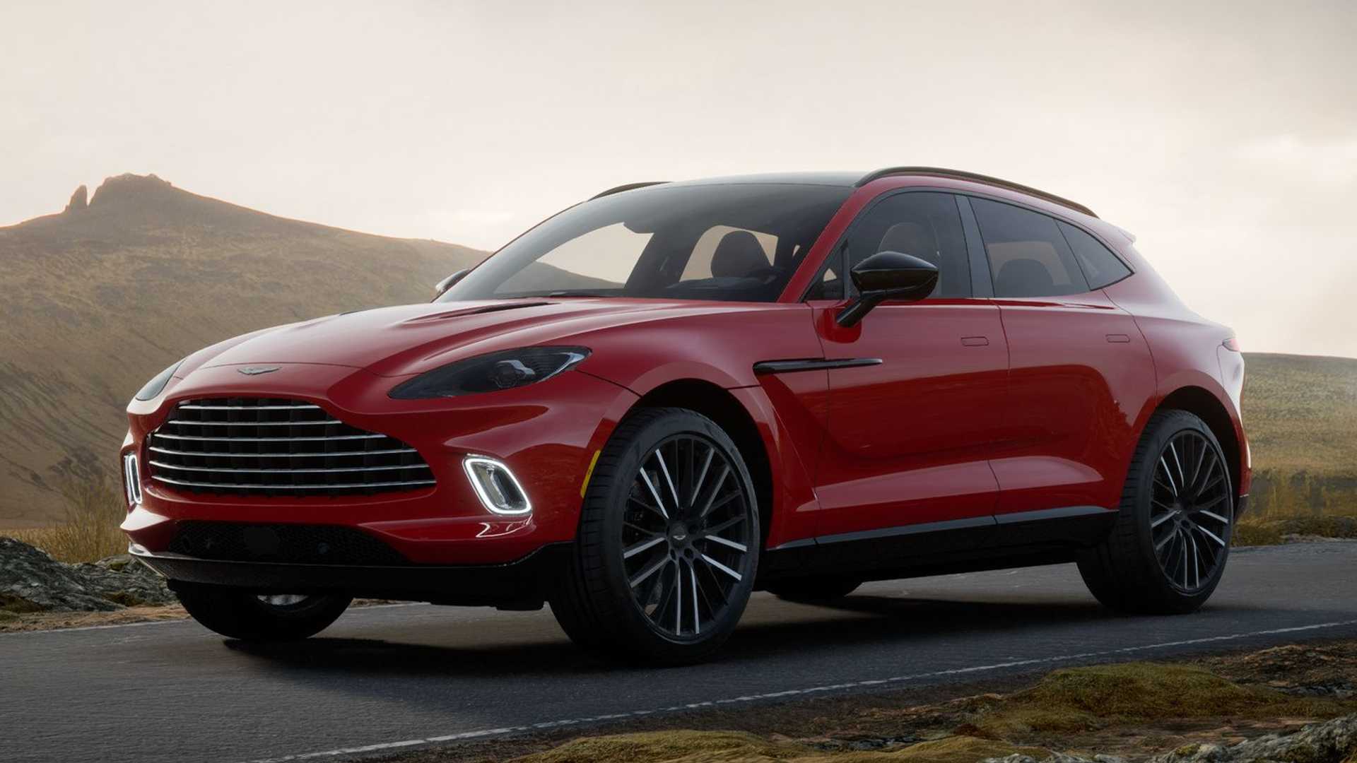 Aston Martin DBX 2022 review - GearOpen.com