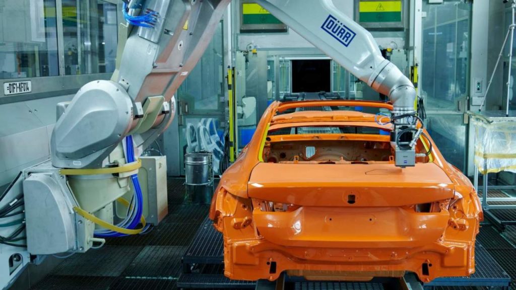 BMW pioneers new EcoPaintJet Pro vehicle painting process - GearOpen.com