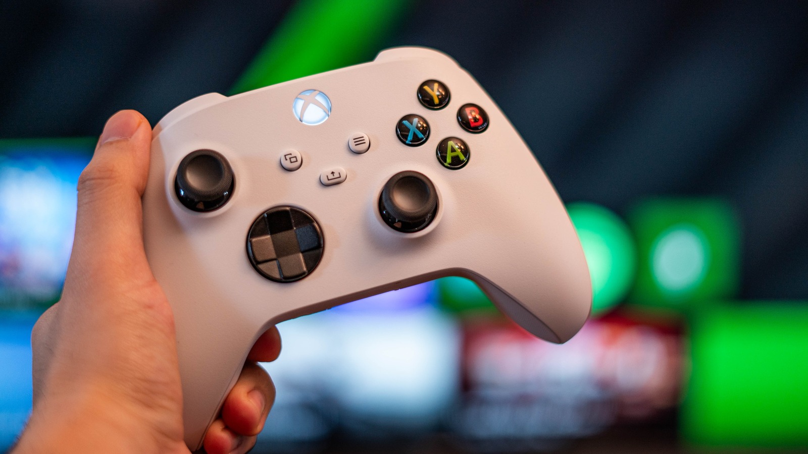 Why Your Xbox Screen Looks Small And Blurry On TV (And How To Fix It ...